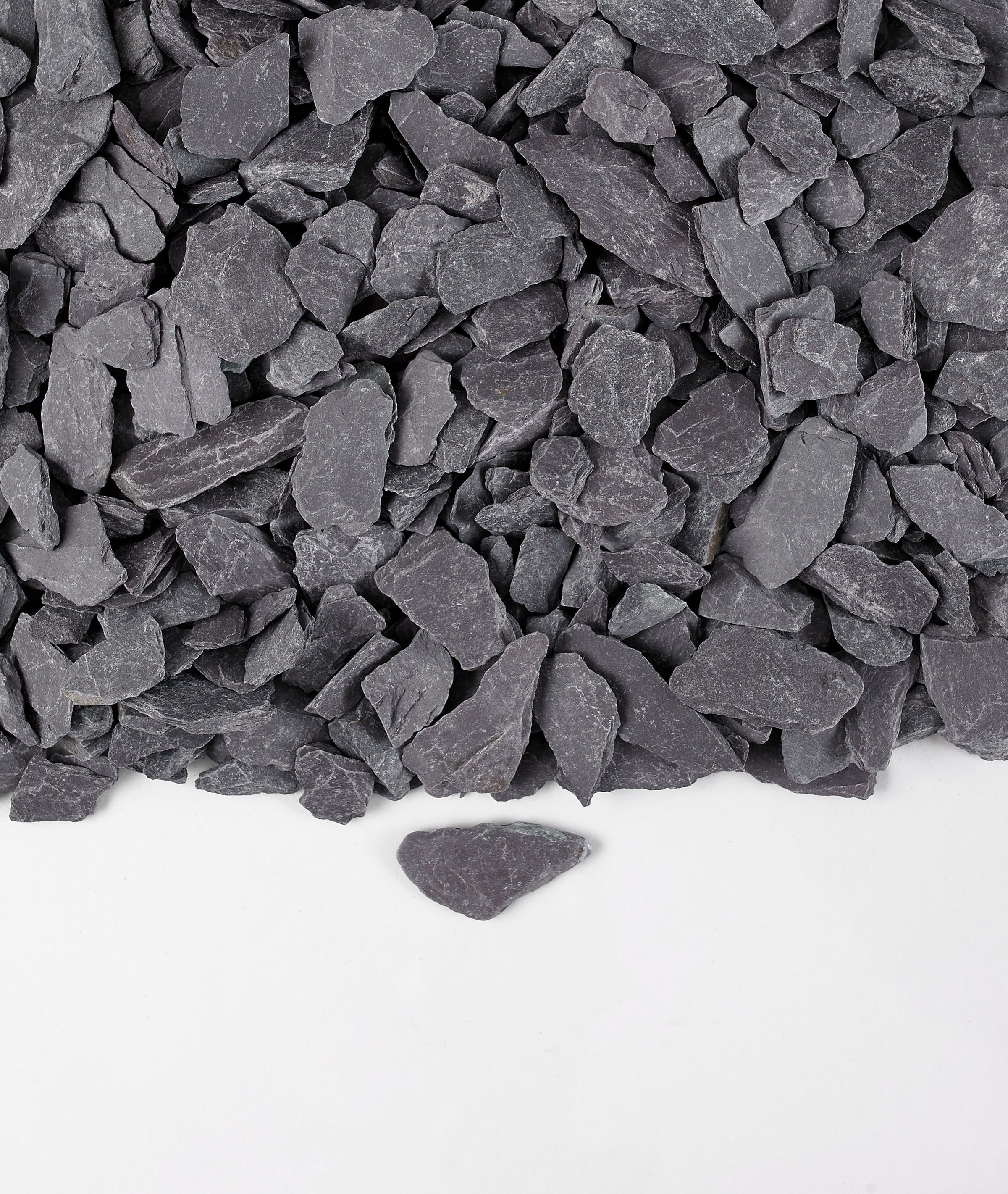 Blue Slate Chippings 20mm – Decorative Aggregates